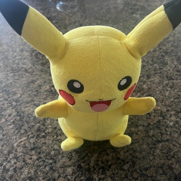 Pokemon | Toys | Tomy Pokemon Talking Pikachu Plush Moves Ears And ...